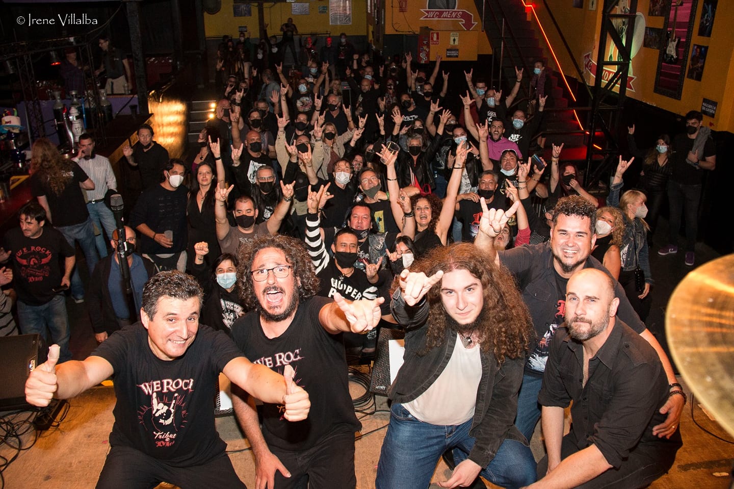 Historia de We Rock – We Rock